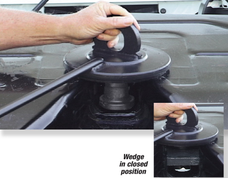 Fontaine Fifth Wheel -- Heavy Duty and Weight Savings No-Slack Fifth Wheels